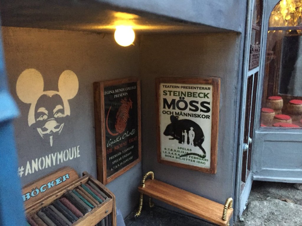 World’s Smallest Bookshop | Travel Between The Pages